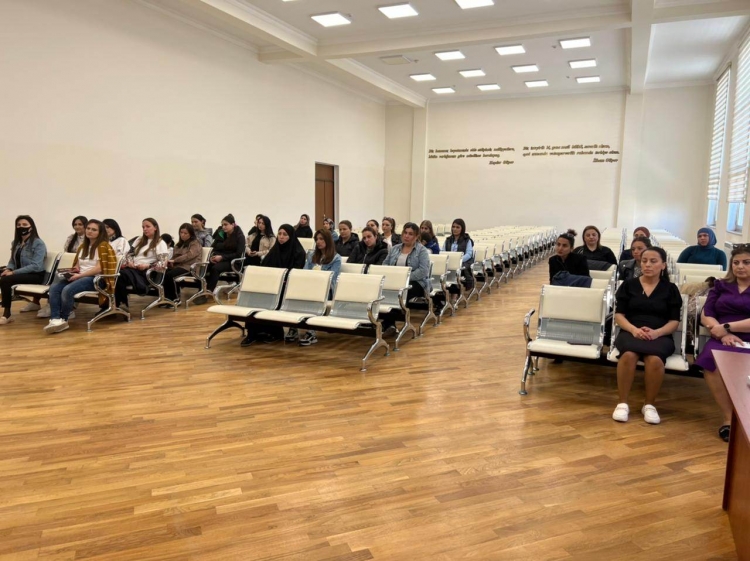 “Qadın - ana və yaranışdır” - Məktəbdə seminar keçirilib - Ayna.az